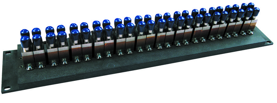 JSI-48 - Trompeter - Cinch Connectivity - Patch Panel, Unloaded Patch ...